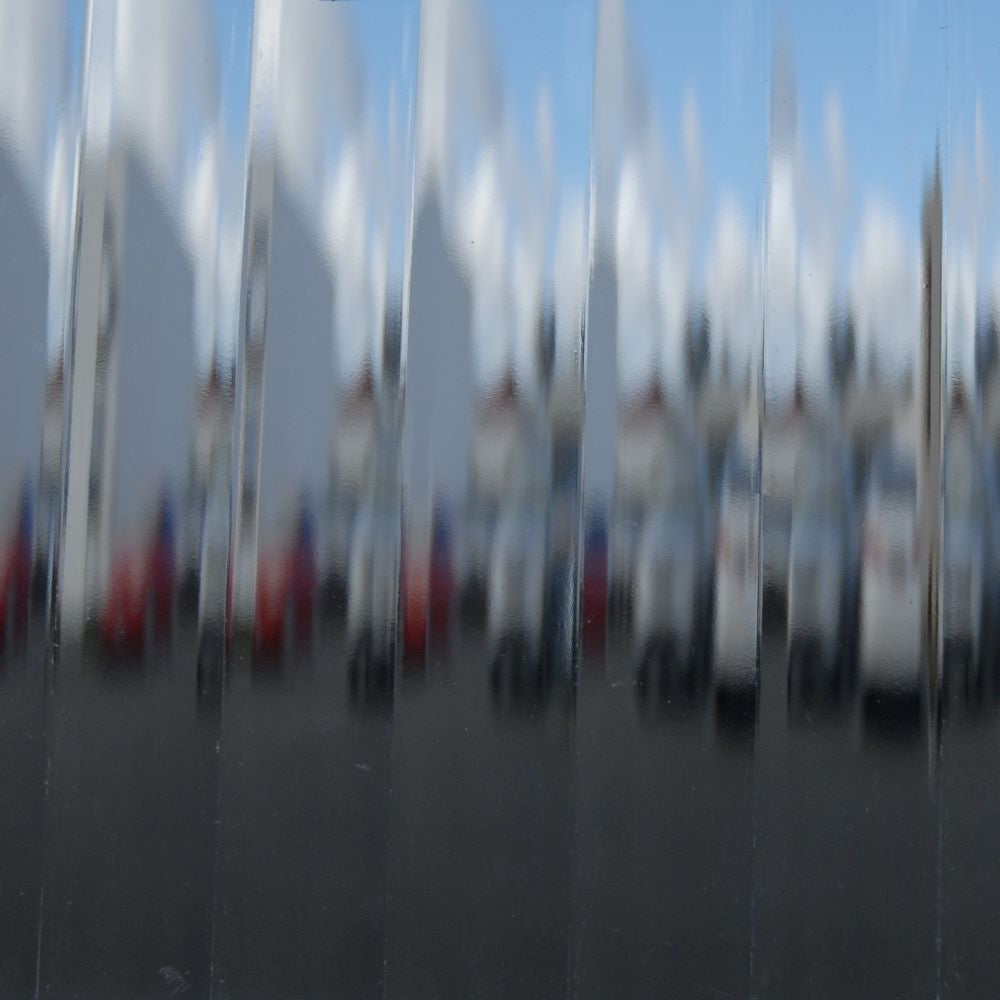 Clear Broad Reeded T – Glass Station